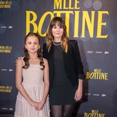 Stéphanie Lapointe - Actrice, Comédienne, Autrice